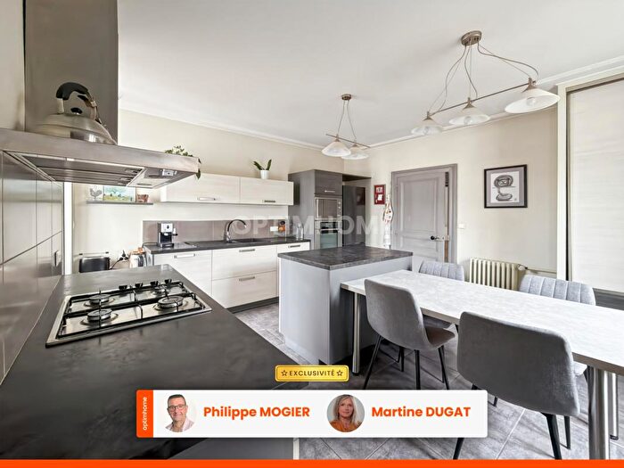 Maisons à vendre et appartements à louer - 3