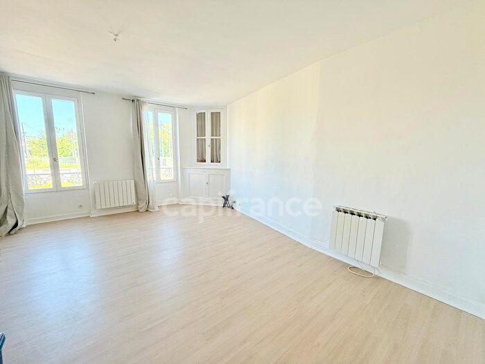 Appartement à vendre - Pontoise, Centre-ville - 4 pièces - 2 chambres