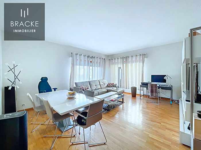 Appartement à vendre - Courbevoie, Gambetta, La Défense - 3 pièces - 2 chambres