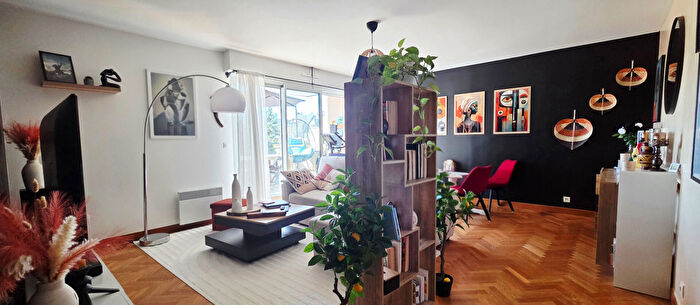 Étampes, Centre-Ville : Appartement 5 pièces à vendre