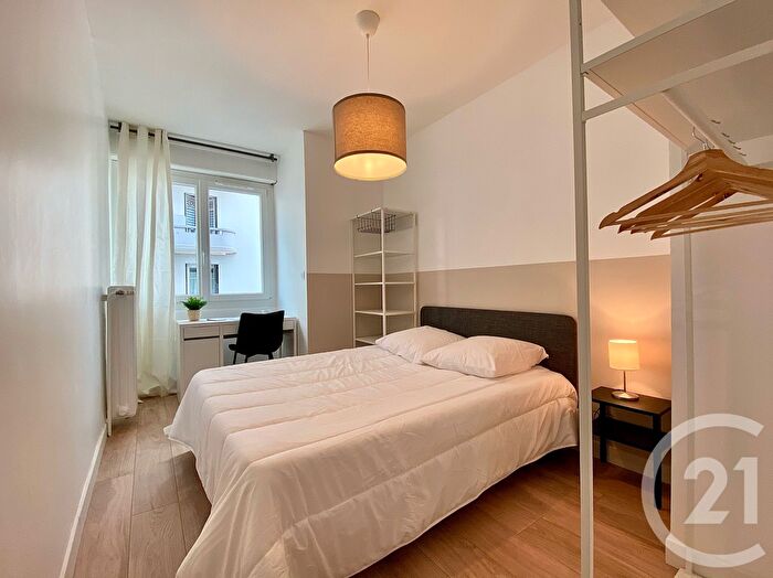 Appartement 4 pièces à Grenoble, Eaux-Claires, Mistral, à louer