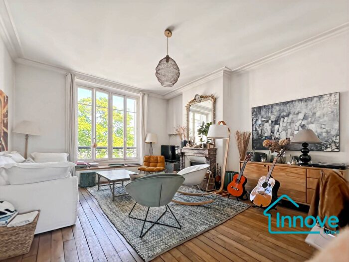 Appartement à louer - Clagny-Glatigny, Versailles - 4 pièces - 3 chambres