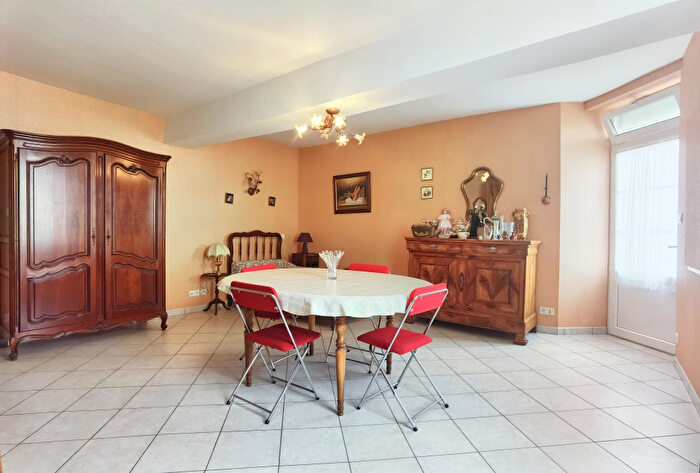 Maison à vendre - Saint-Germain-sur-Moine - 5 pièces - 2 chambres