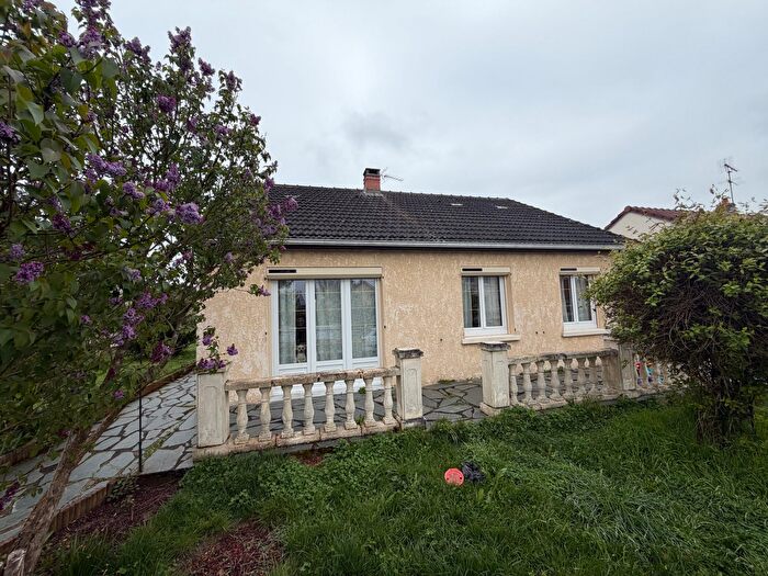 Maison à vendre - Gien, Centre-ville - 3 pièces - 2 chambres