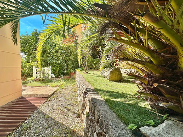 Appartement à vendre - Menton, Hôtel de Ville, Vieille Ville, Musée, Madone, Carnolès - 3 pièces - 2 chambres