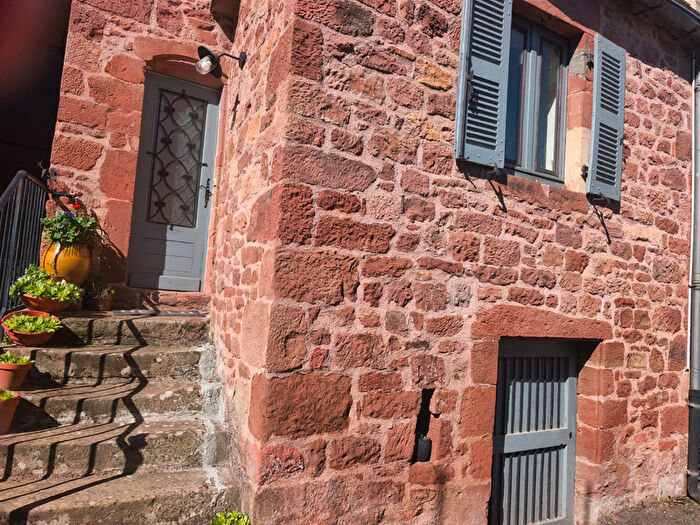 Maison 2 pièces à Saint-Christophe-Vallon, à vendre