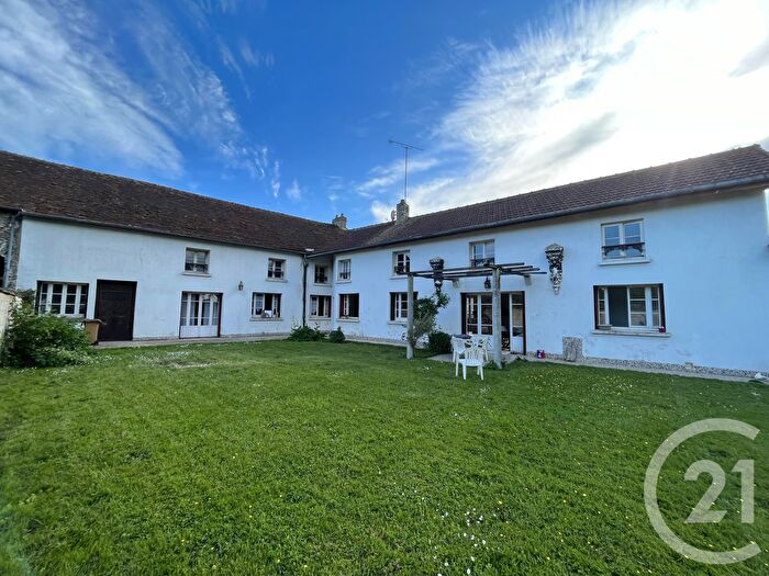 Bannost-Villegagnon - Maison 8 pièces à vendre
