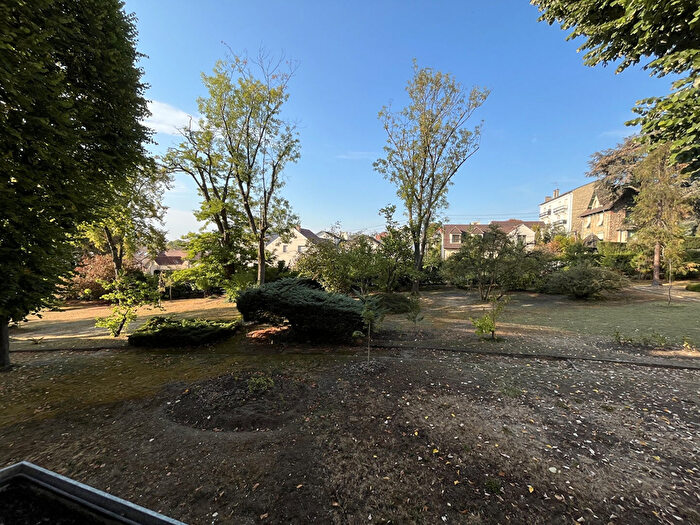 Maisons-Laffitte, Ouest : Appartement 4 pièces à vendre