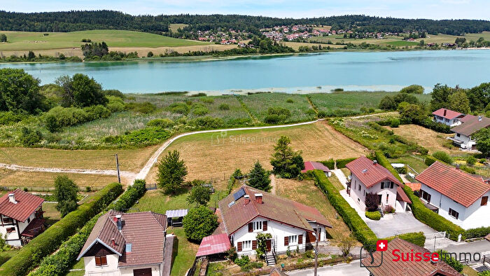 Maison 5 pièces à Montperreux, à vendre