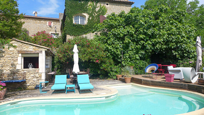 Maison à vendre - Saint-Paulet-de-Caisson - 9 pièces - 5 chambres