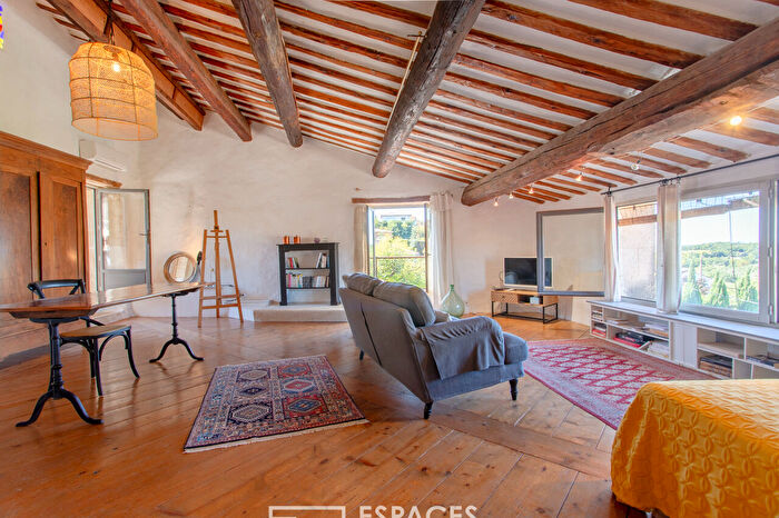 Maison à vendre - Estézargues - 6 pièces - 4 chambres