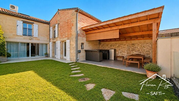 Maison 8 pièces à Ludon-Médoc, à vendre