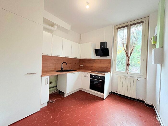 Appartement à louer - Nimes - 3 pièces - 2 chambres