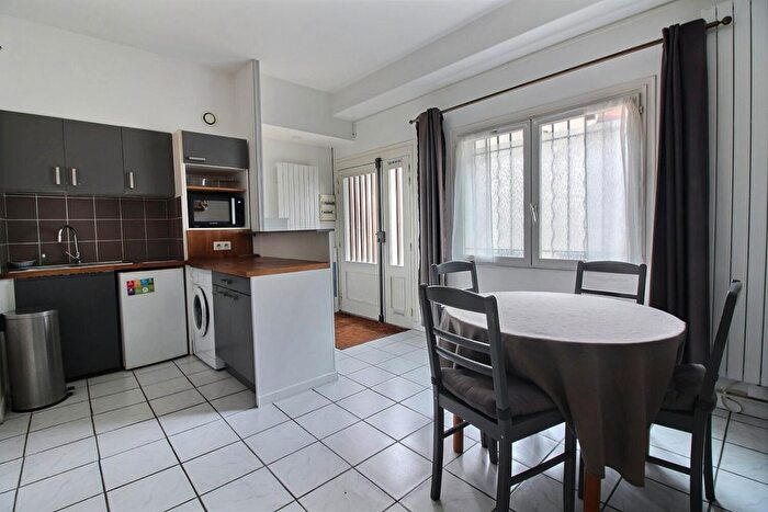 Appartement à vendre - Cachan, Centre-ville - 1 pièce - 1 chambre