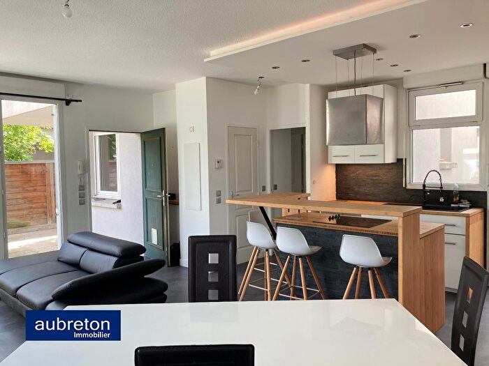 Appartement à louer - Grenoble, Village Olympique - 3 pièces - 2 chambres