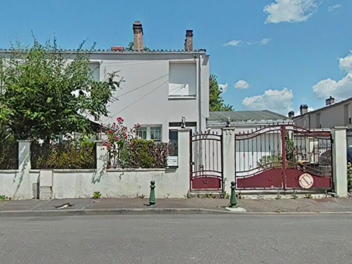 Maison à vendre - Woippy, Saint-Eloy - 6 pièces - 4 chambres