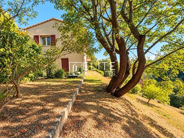 Grasse, Saint-Jacques : Maison 5 pièces à vendre
