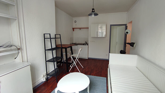 Appartement à louer - Orléans, Dunois, Châteaudun - 1 pièce