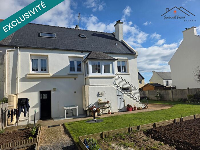 Maison à vendre - Saint-Pol-de-Léon - 5 pièces - 4 chambres