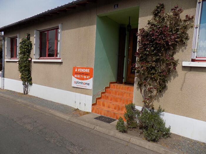 Maison 6 pièces à Montmorillon, à vendre