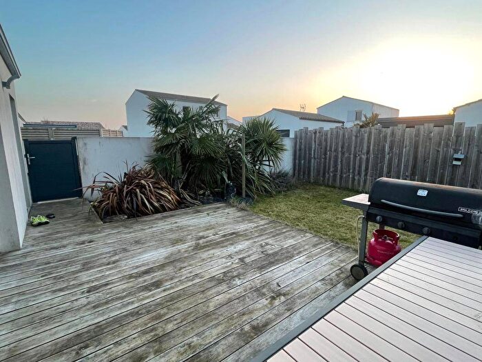 Maison à louer - Saint-Rogatien - 5 pièces - 4 chambres