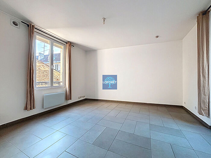Pontoise, Centre-ville : Appartement 1 pièce à vendre