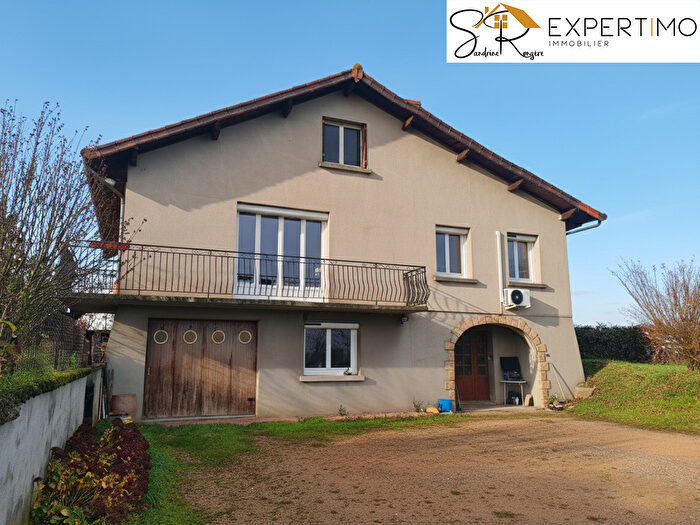 Maison à vendre - Lapeyrouse - 6 pièces - 3 chambres