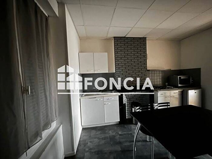 Moulinet Nord, Charleville-Mézières : Appartement 1 pièce à louer