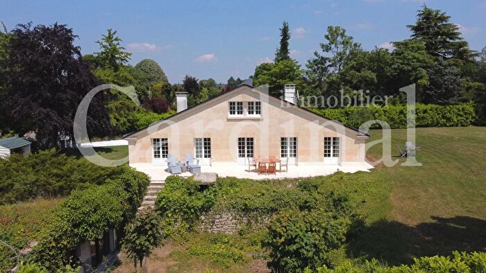 Maison 6 pièces à Saint-Nom-la-Bretèche, à vendre