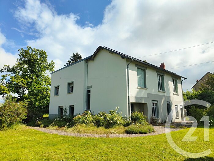 La Chapelle-Montlinard : Maison 7 pièces à vendre