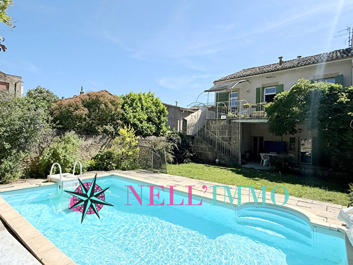 Maison à vendre - Salon-de-Provence, Centre-ville - 8 pièces - 6 chambres