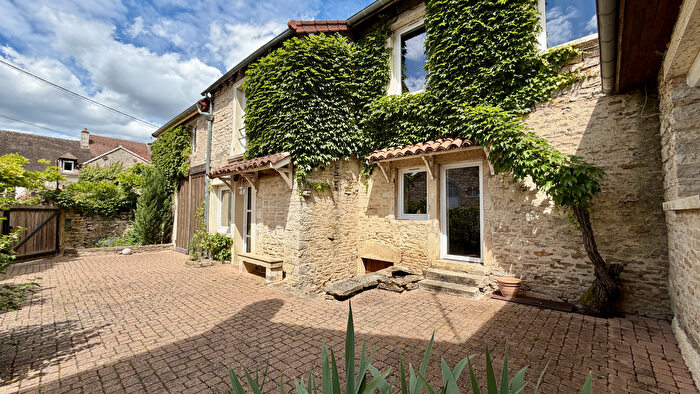 Maison 8 pièces à vendre à Auxey-Duresses