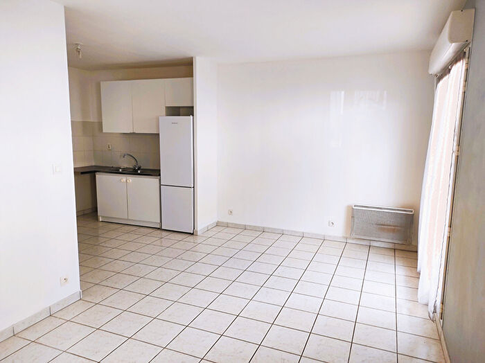 Appartement 1 pièce à louer à Roissy-en-Brie, ZAC de la Vallée, Renardiere