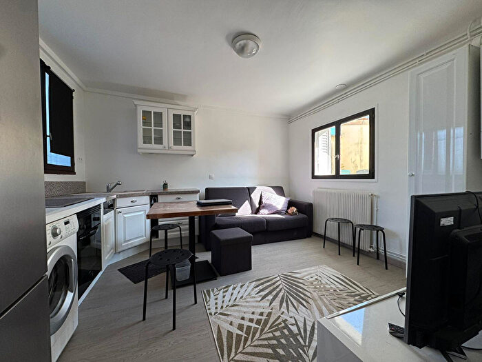 Maison à louer - Nanterre, Chemin de lîle - 3 pièces - 2 chambres