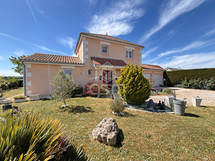 Maison à vendre - Noyant-de-Touraine - 5 pièces - 4 chambres
