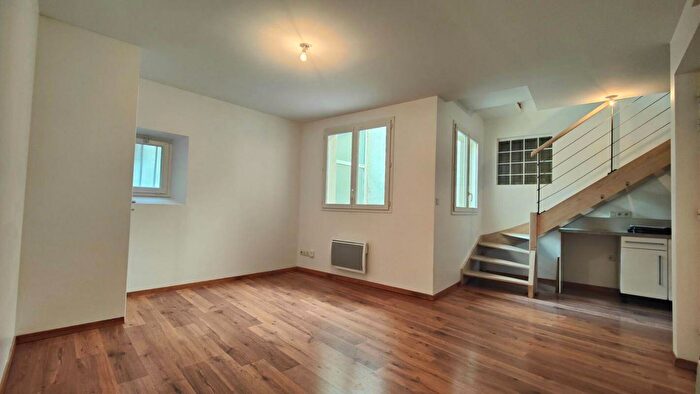 Appartement à louer - Rive Gauche, Aire-sur-lAdour - 1 pièce