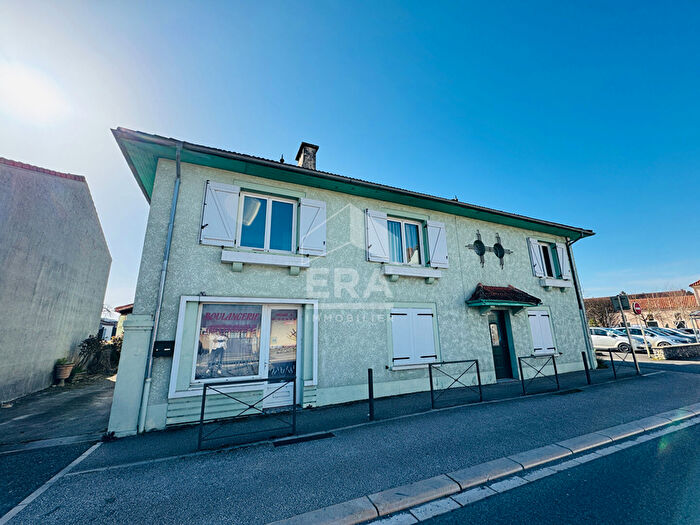 Maison à vendre - Villecomtal-sur-Arros - 4 pièces - 3 chambres