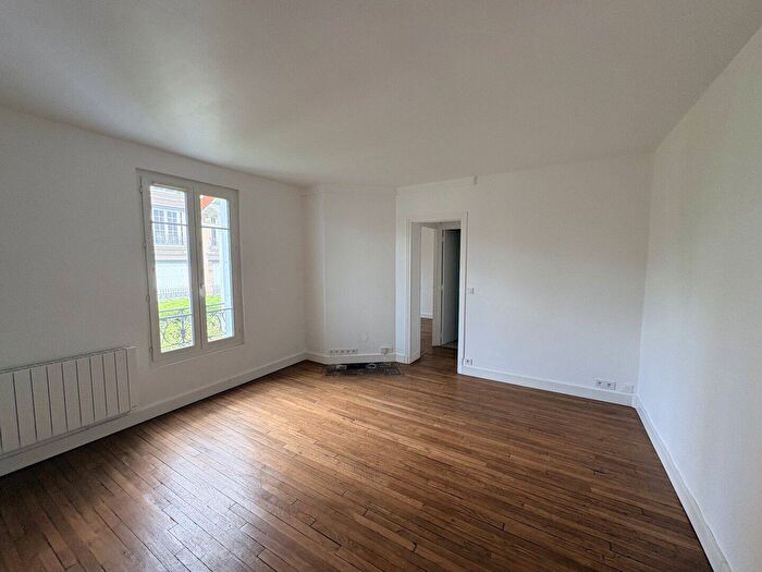 Issy-les-Moulineaux - Appartement 2 pièces à louer