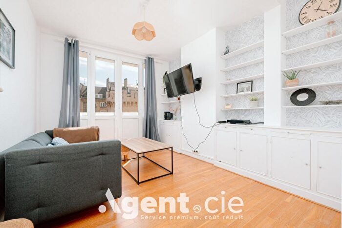 Appartement à louer - Caen, Saint-Jean Etudes, Saint-Gilles - 1 pièce