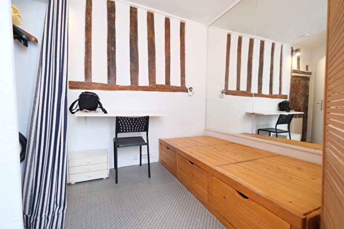 Appartement à vendre - Paris e , Saint-Placide - 1 pièce