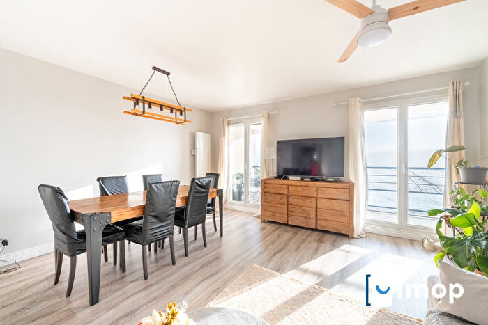 Appartement à vendre - Cergy, Les Hauts-de-Cergy - 4 pièces - 3 chambres