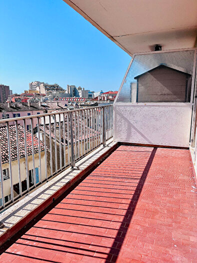 Appartement à louer - Toulon, Champs-de-Mars - 2 pièces - 1 chambre