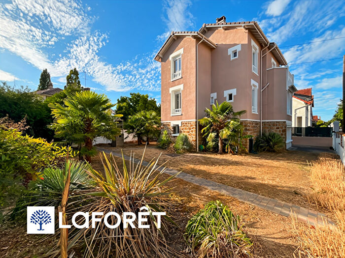 Maison 7 pièces à Viry-Châtillon, Port, Aviation, à vendre