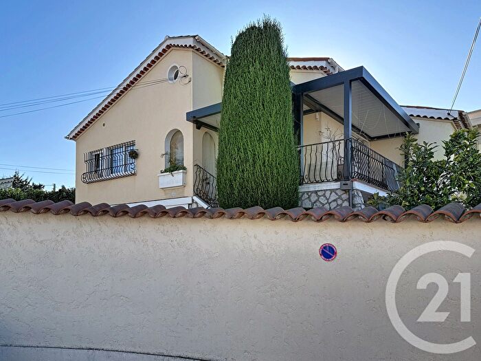 Appartement à vendre - Antibes, Antibes-les-Pins, Trianon, Le Fournel, Peyregoue - 4 pièces - 3 chambres