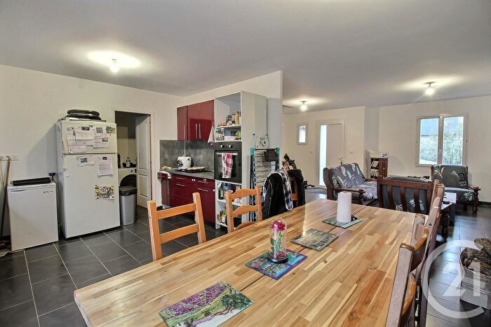 Maisons à vendre et appartements à louer - 1