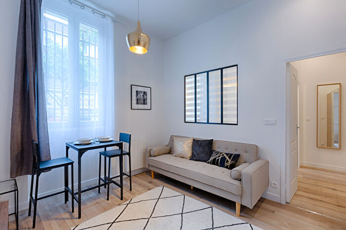 Paris 18ème, Barbès, Château Rouge : Appartement 2 pièces à louer