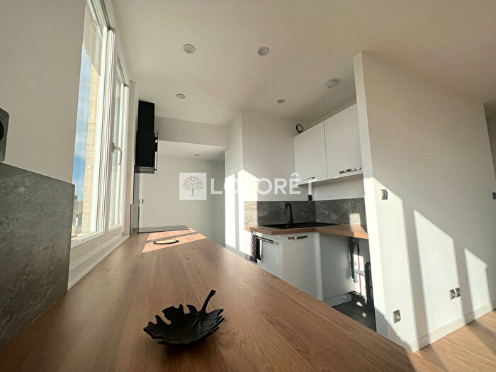 Appartement à louer - Chantilly - 4 pièces - 3 chambres