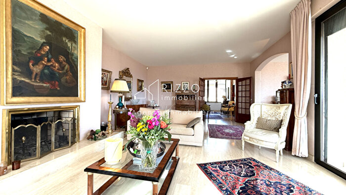 Maison à vendre - Divonne-les-Bains - 12 pièces - 7 chambres