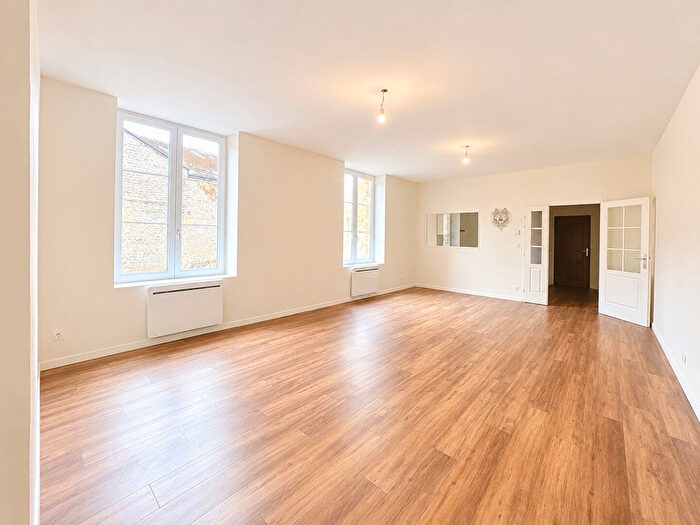 Appartement 5 pièces à Sedan, Centre-ville, à louer