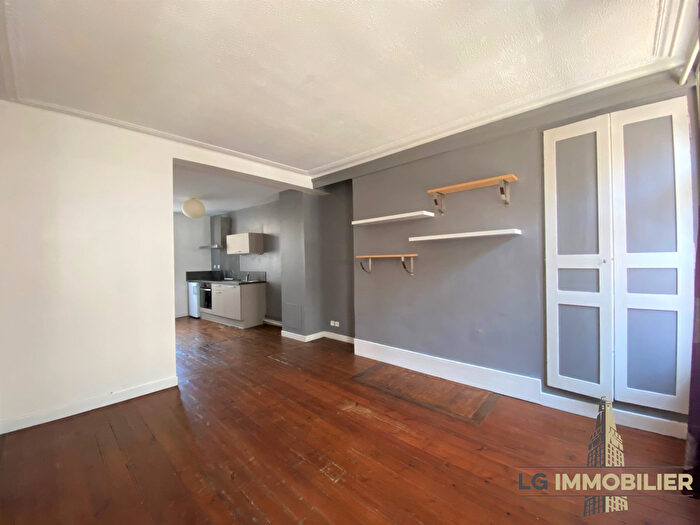 Appartement à louer - Amiens, Centre-ville - 2 pièces - 1 chambre